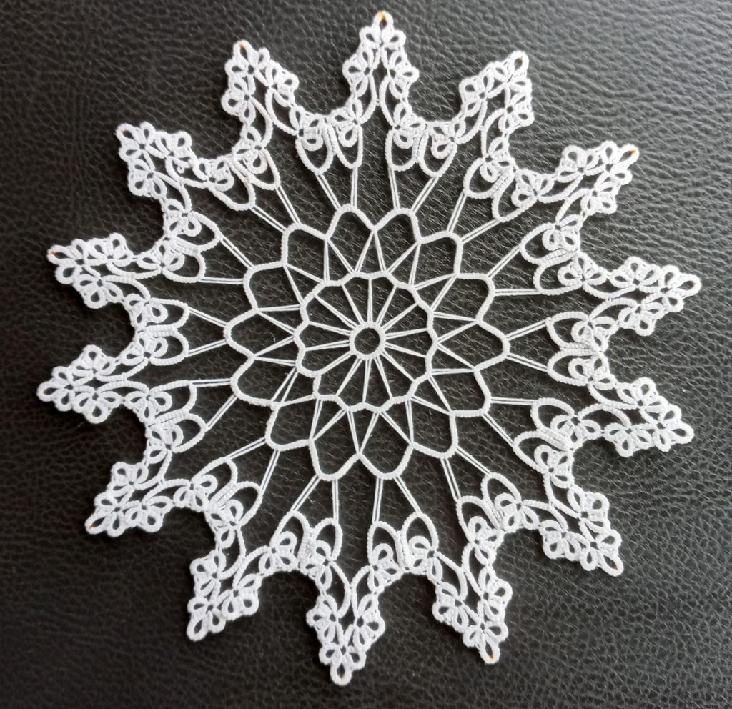 Mr Sun Mr Moon pattern - FairyLace - tatting pattern for round doily